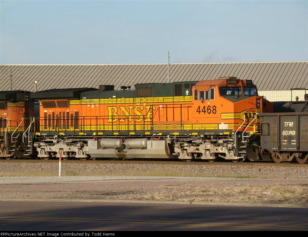 BNSF 4468